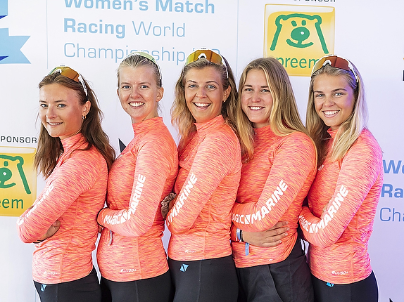 Women's World Match Race Tour Features J/22s & J/80s!